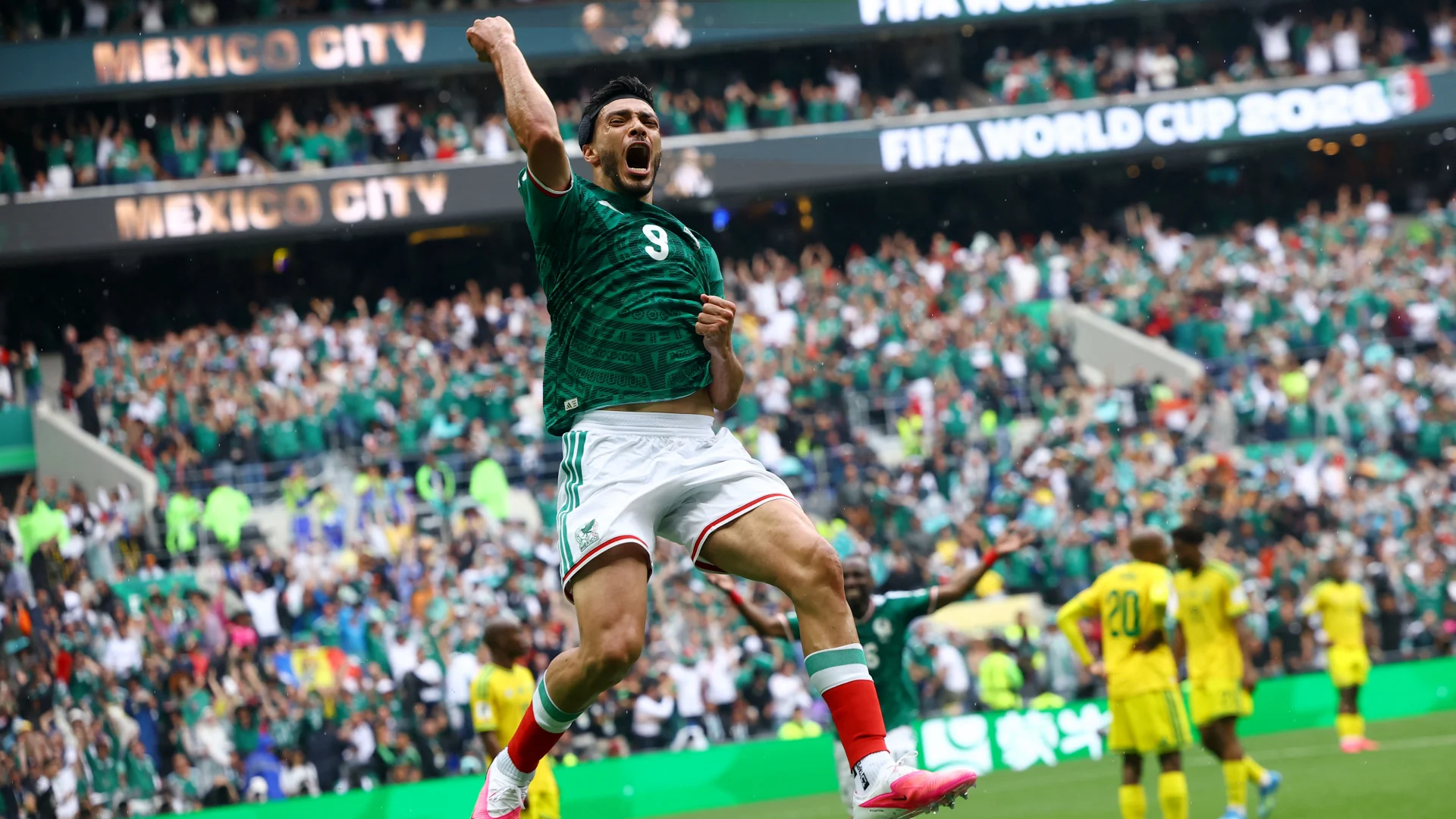 Jiménez scores first World Cup goal as Mexico tops South Africa | Concacaf